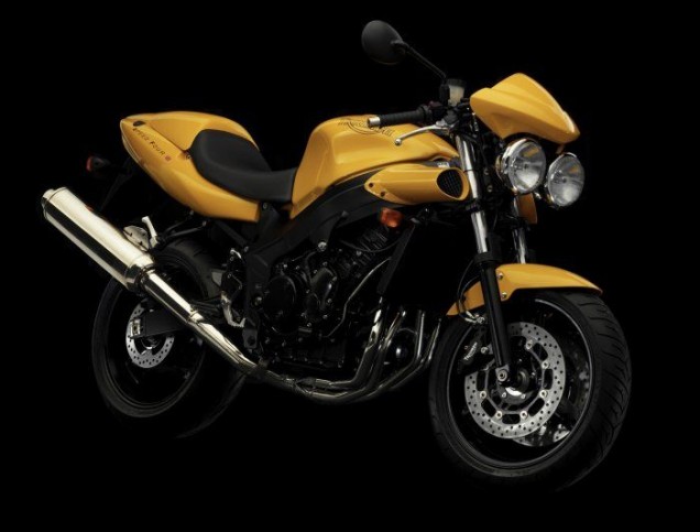 Triumph Speed Four – 2003 à 2005 | Triumphadonf